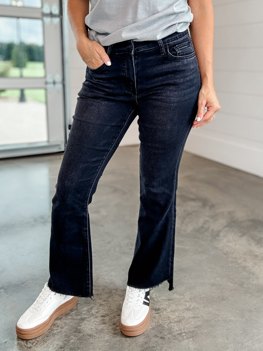 Vervet Alison Black Mid-Rise Flare Jean – Jonah Brown Boutique